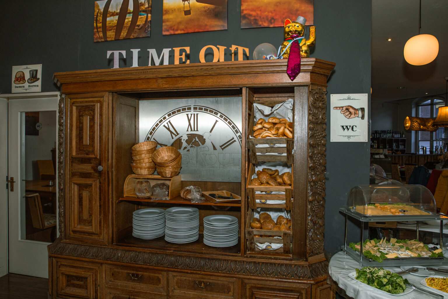 Timeout Cafe-Bistro Lounge